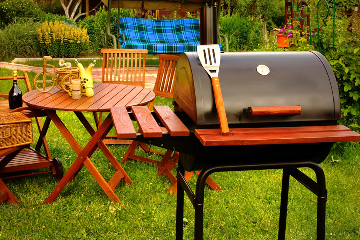 Safety Tips for Hosting Outside BBQs | American Alarm